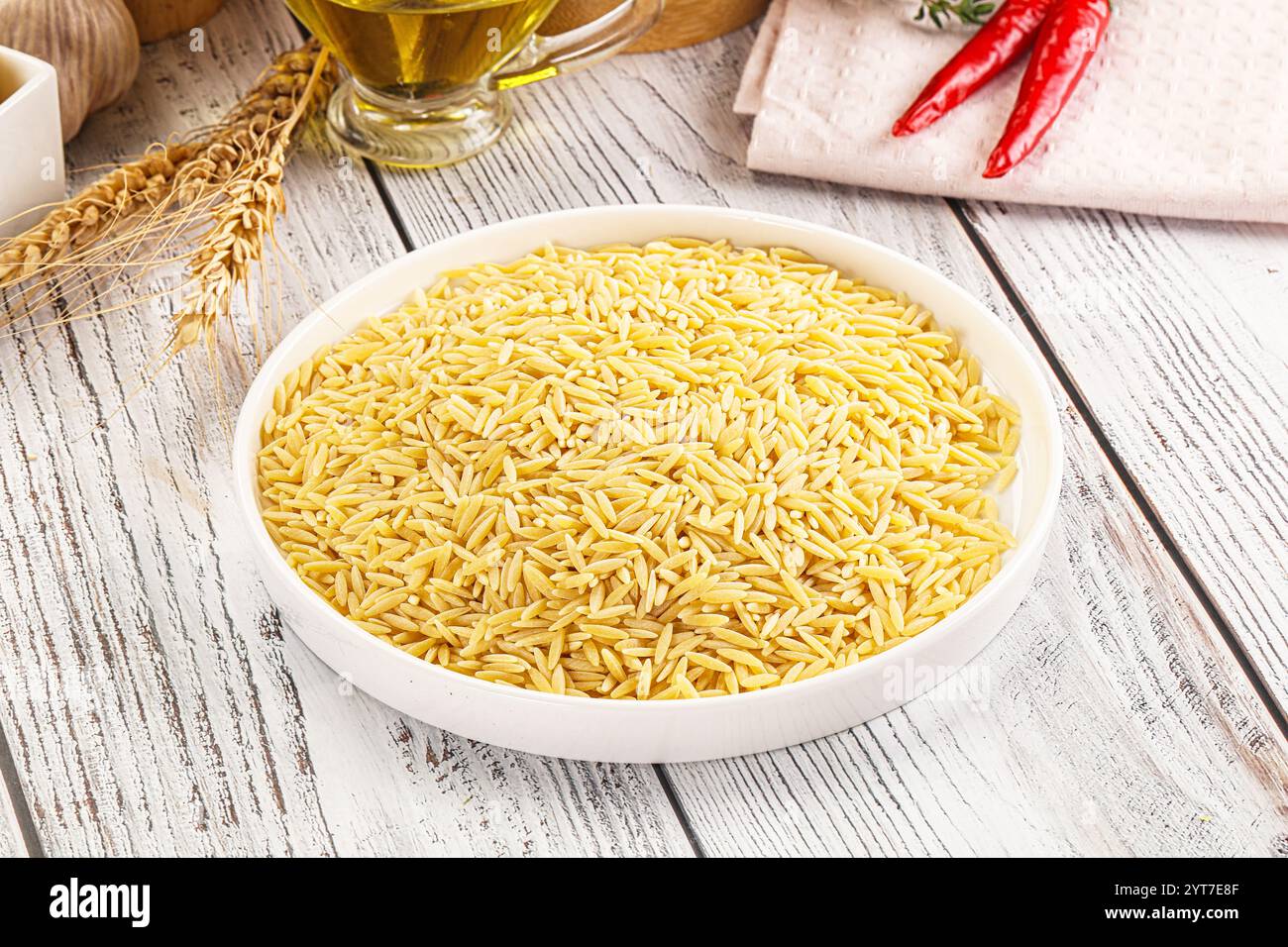 Italian raw dry pasta risoni for cooking Stock Photo - Alamy
