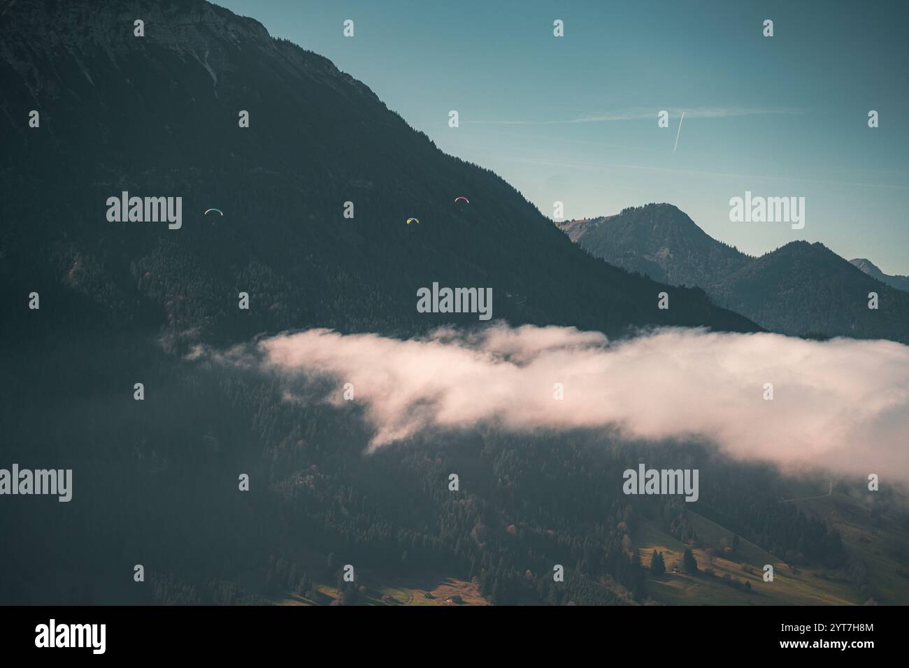 Paragliding view mountain along hi-res stock photography and images - Alamy