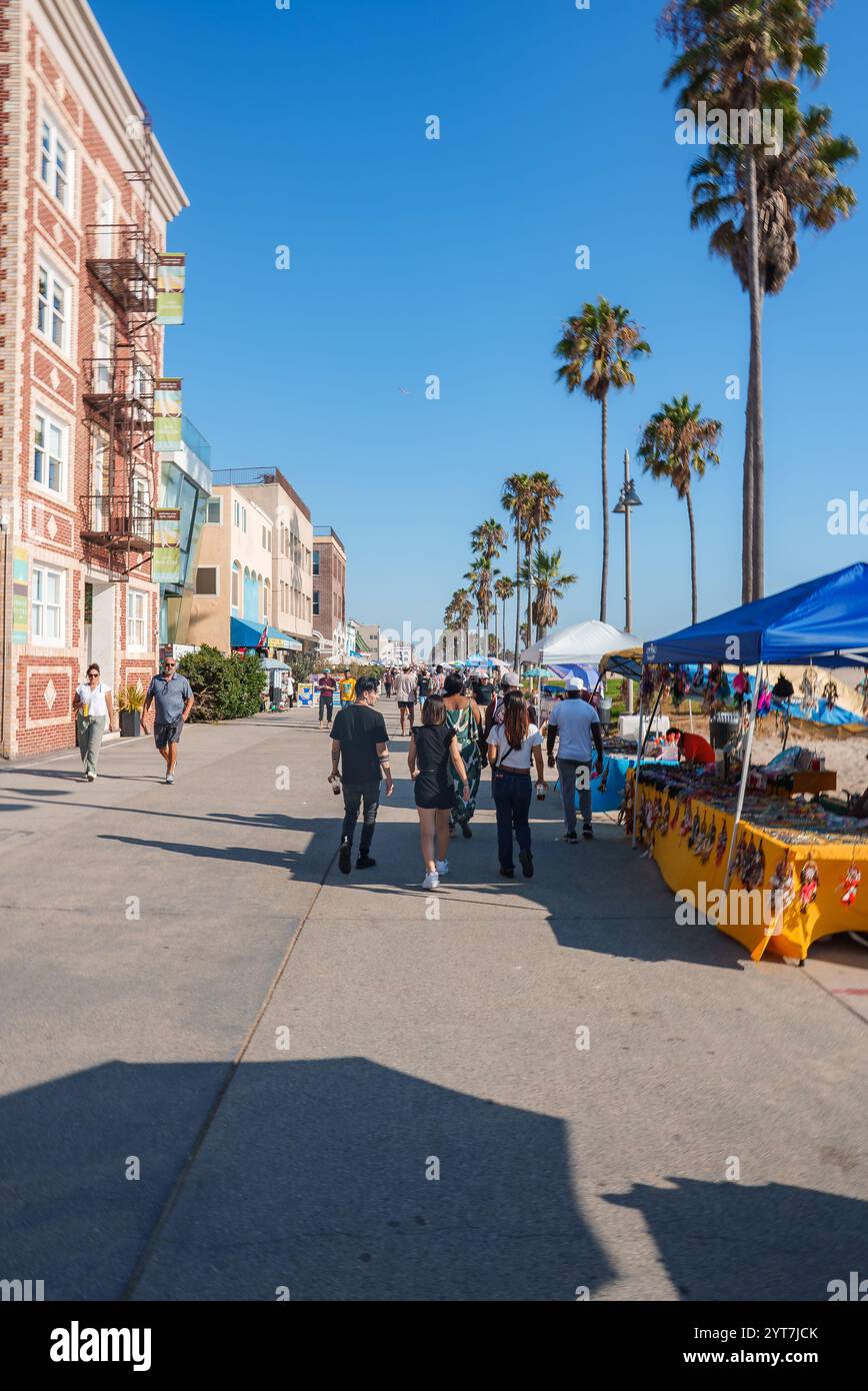 Vibrant beach scene sunset hi-res stock photography and images - Alamy