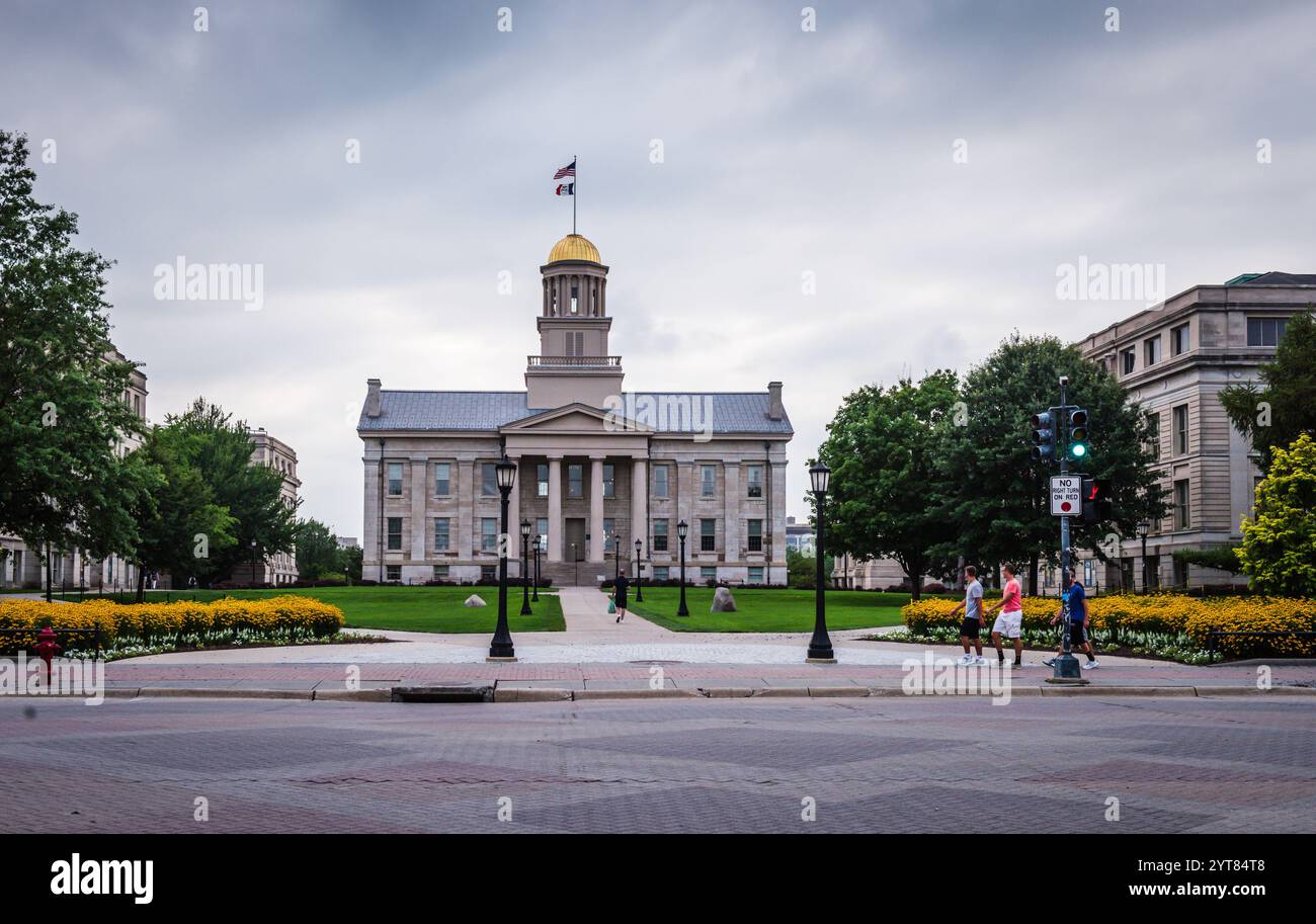 Iowa state university campus students hi-res stock photography and ...