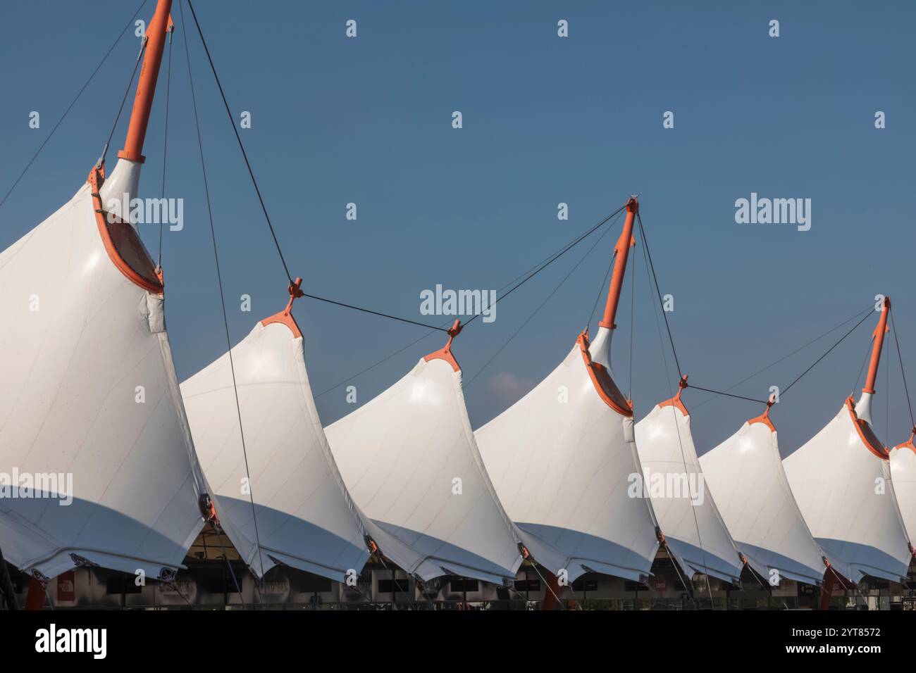 England, Kent, Ashford, The Ashford Designer Outlet with Fabric Roof ...