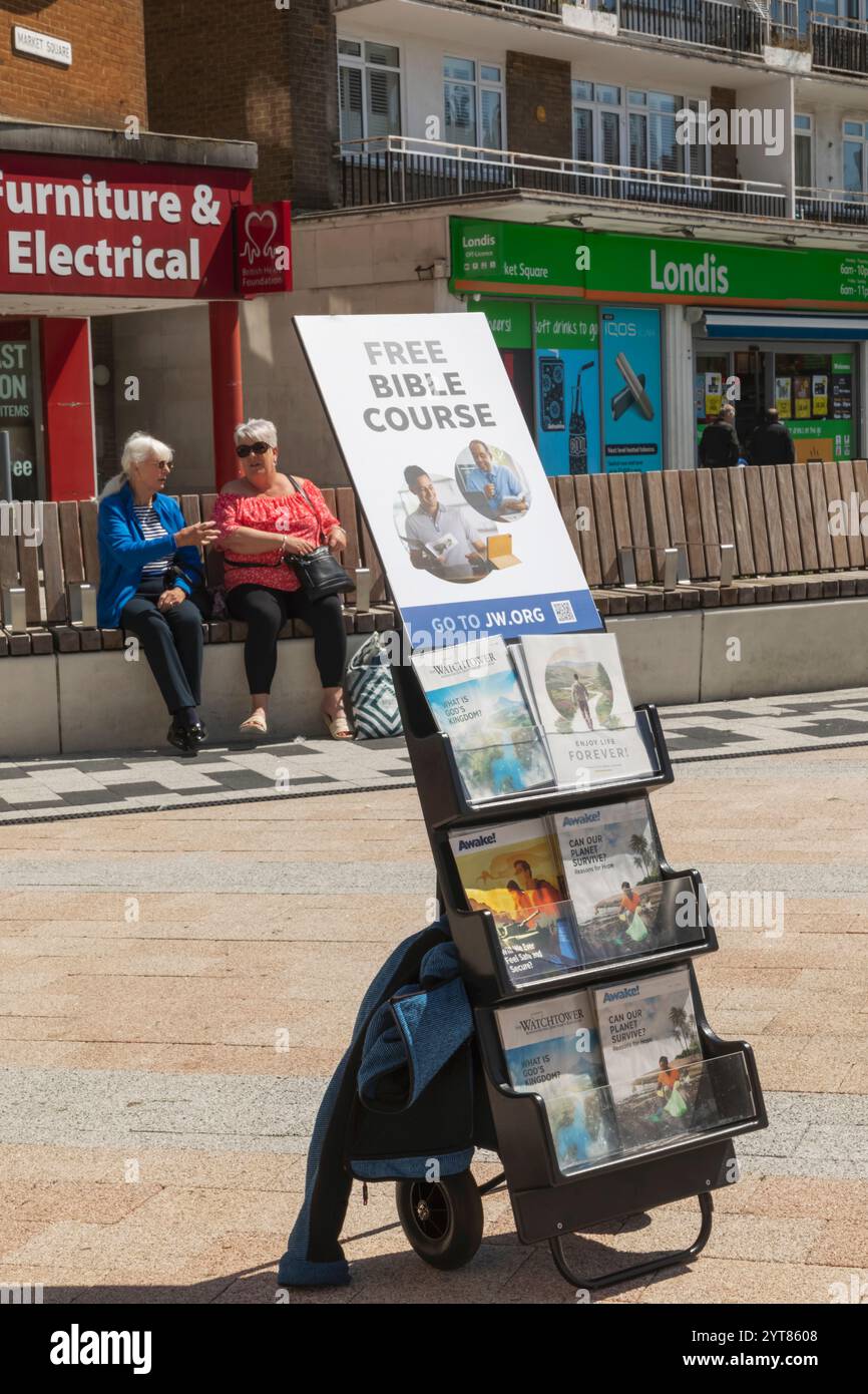 Free bible course hi-res stock photography and images - Alamy