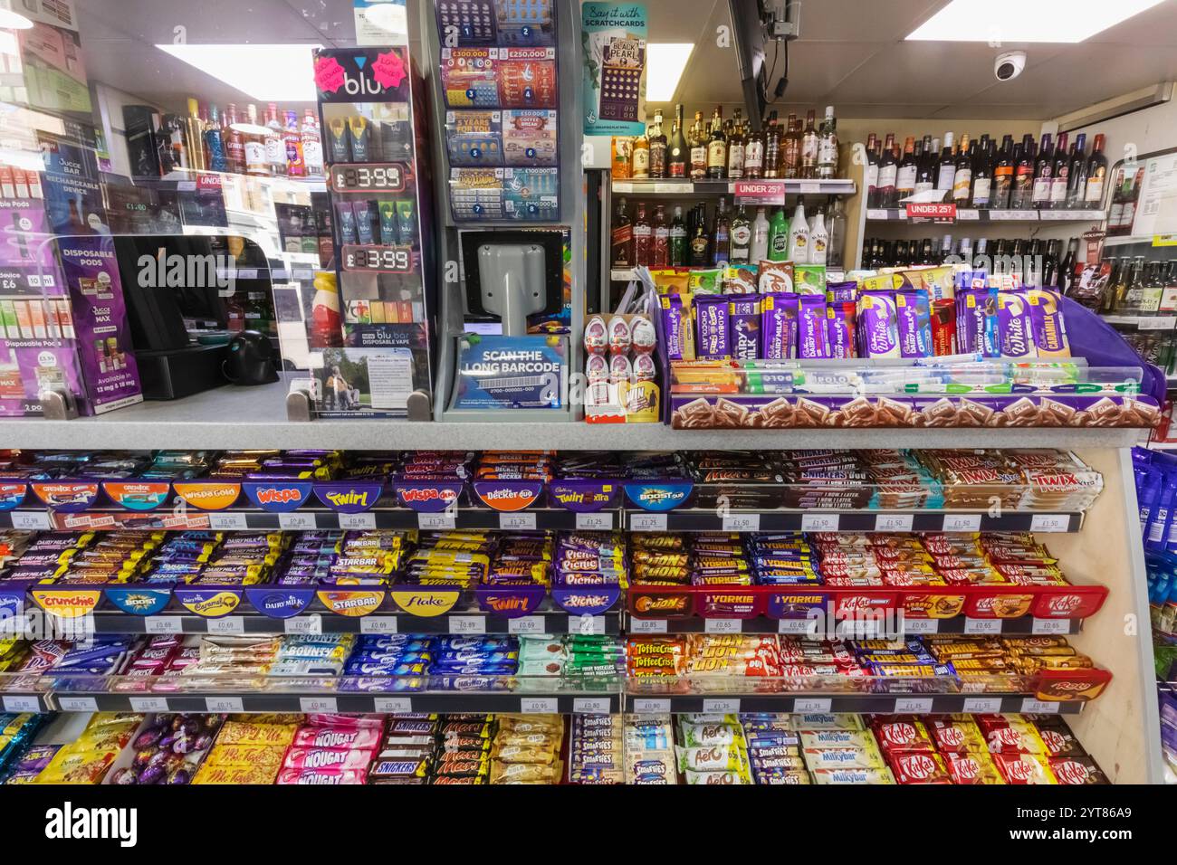 Convenience store inside interior hi-res stock photography and images ...