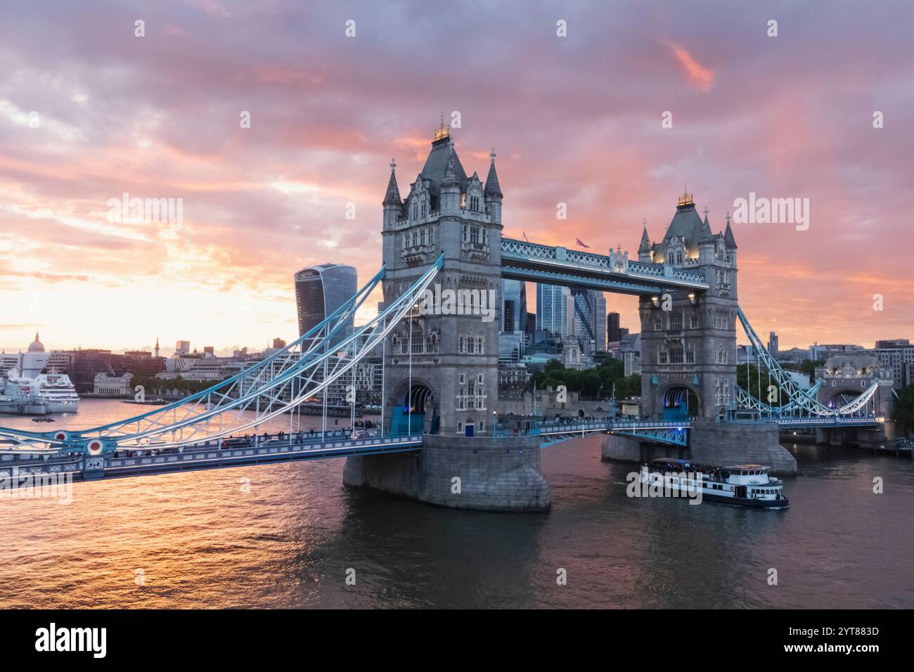 England, London, Tower Bridge and River Thames with Reflection and City ...