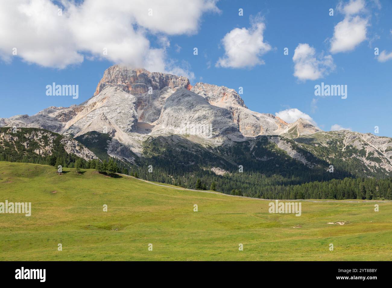 the Crpda Rossa / Hohe Gaisl seen from Prato Piazza / Plätzwiese, Fanes ...