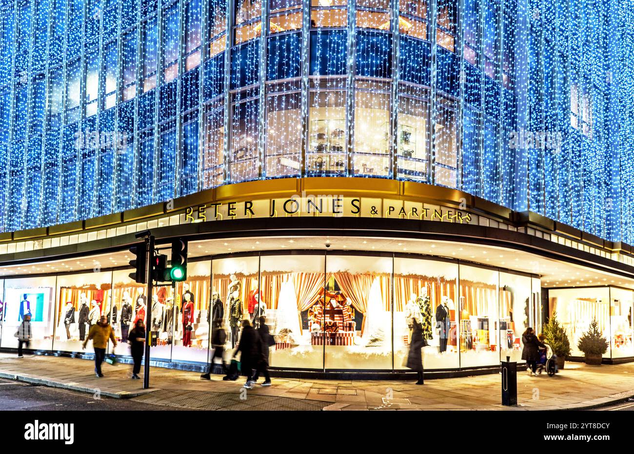 Peter Jones at Night Kings Road Chelsea London UK Stock Photo - Alamy
