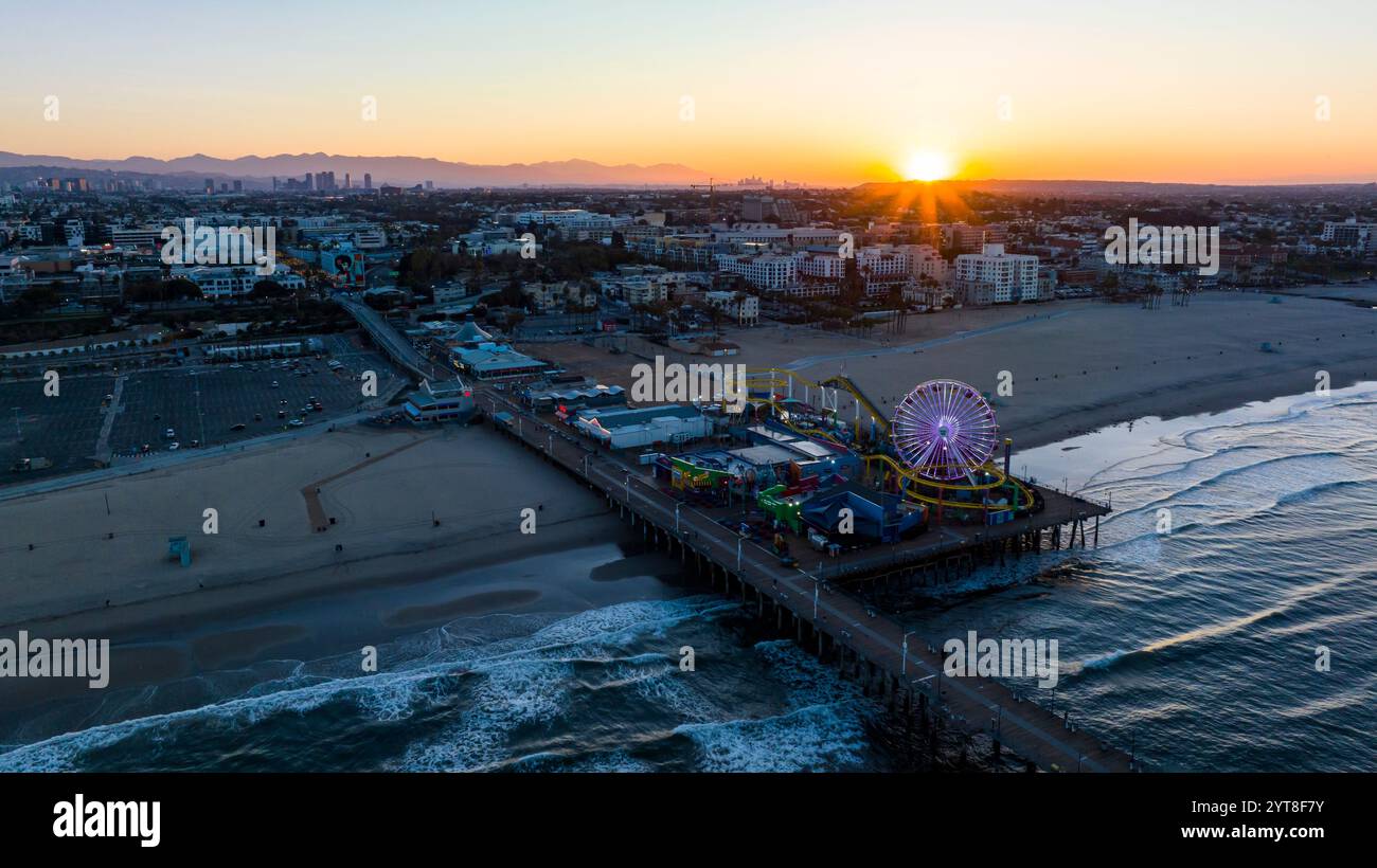 MARCH 26, 2023 - SANTA MONICA, LA, CA. - USA - sunrise view of Santa ...