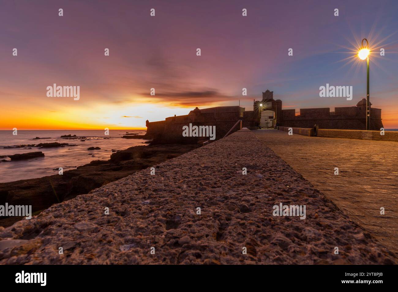 San sebastian castle sunset hi-res stock photography and images - Alamy