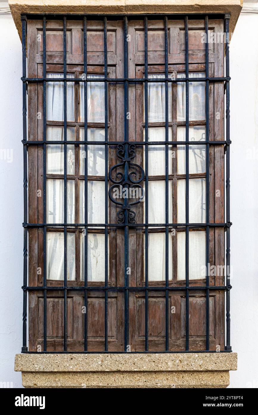 Iron barred windows hi-res stock photography and images - Alamy