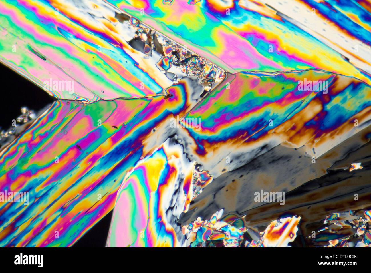 Microscopic shot of urea micro crystals in polarized light Stock Photo ...
