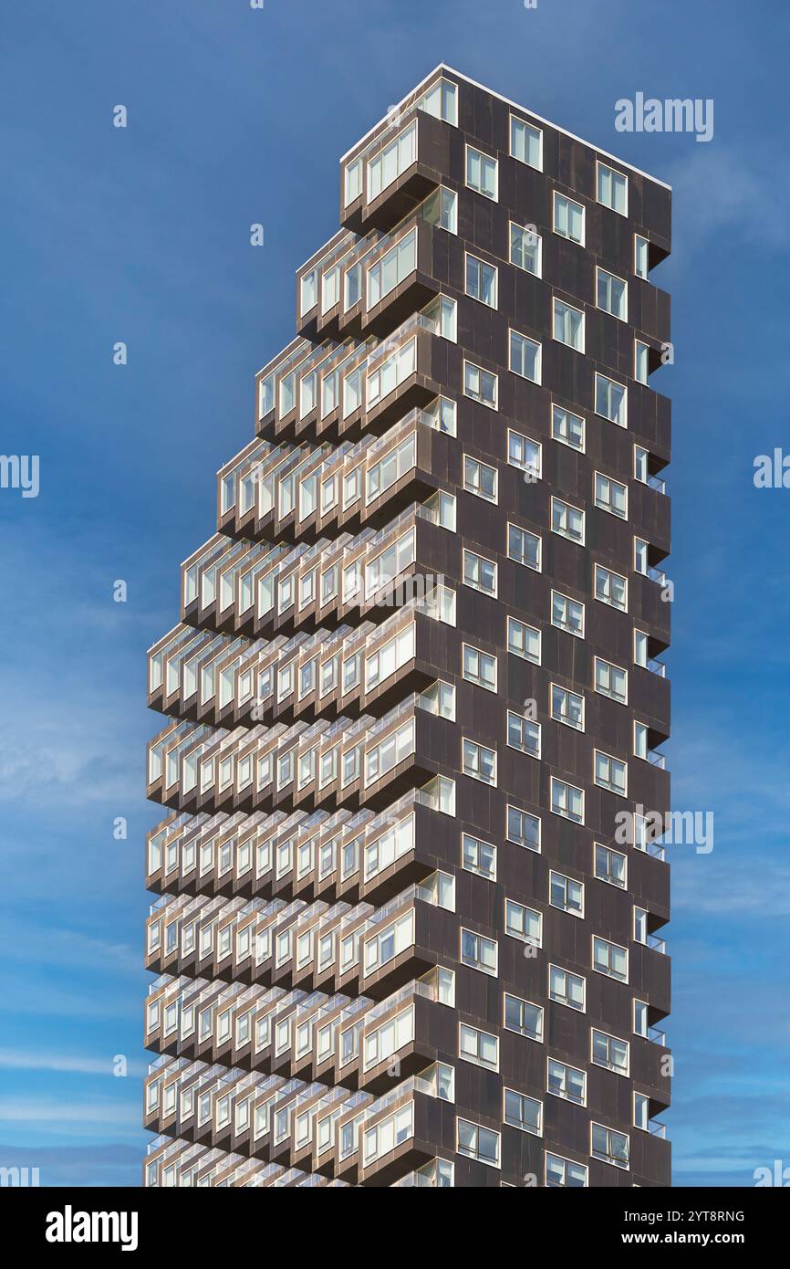 Telus skyscraper, a mixed-use 66 story building at 685 Centre Street SW ...