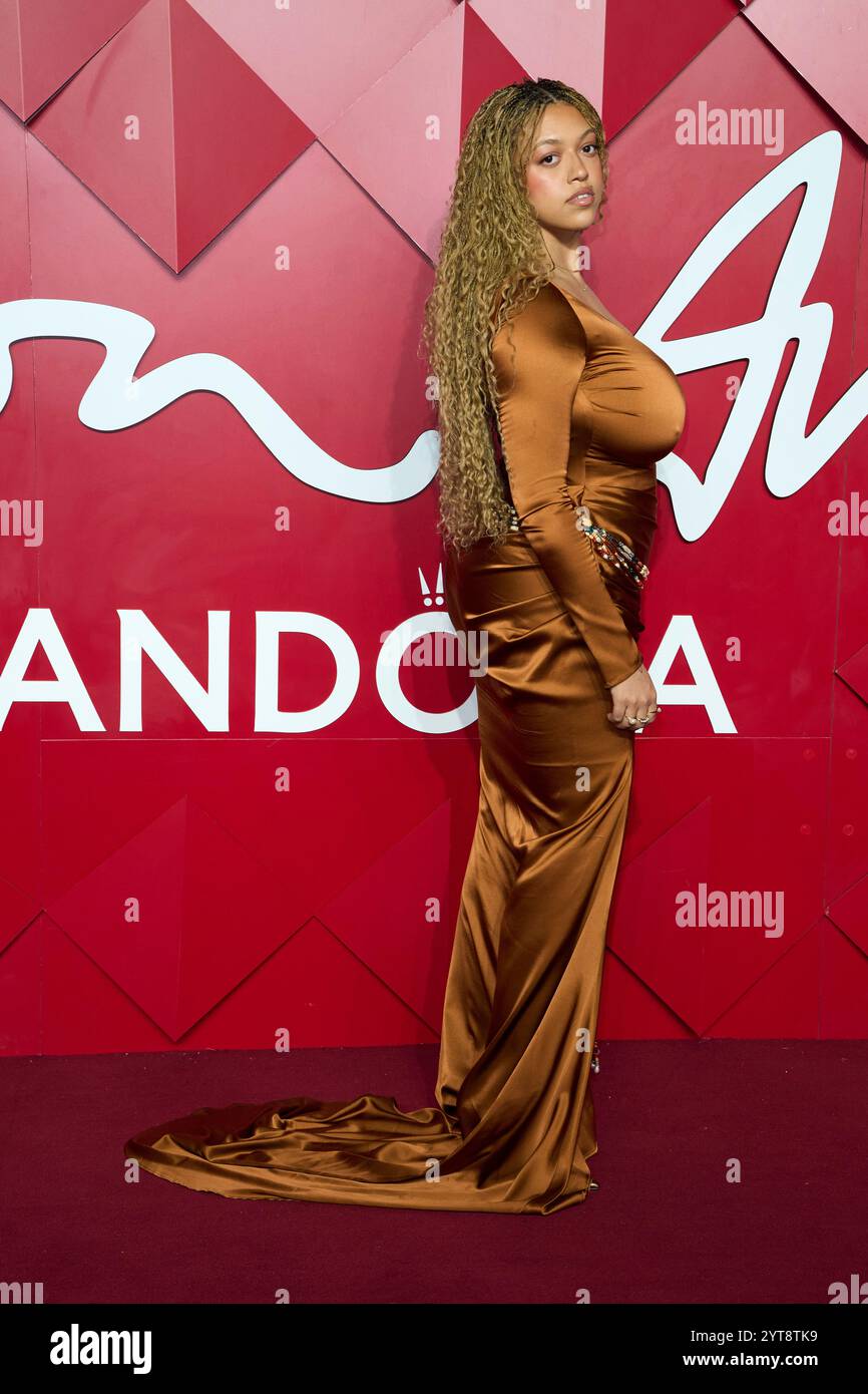 Mahalia poses for photographers upon arrival at the The Fashion Awards ...