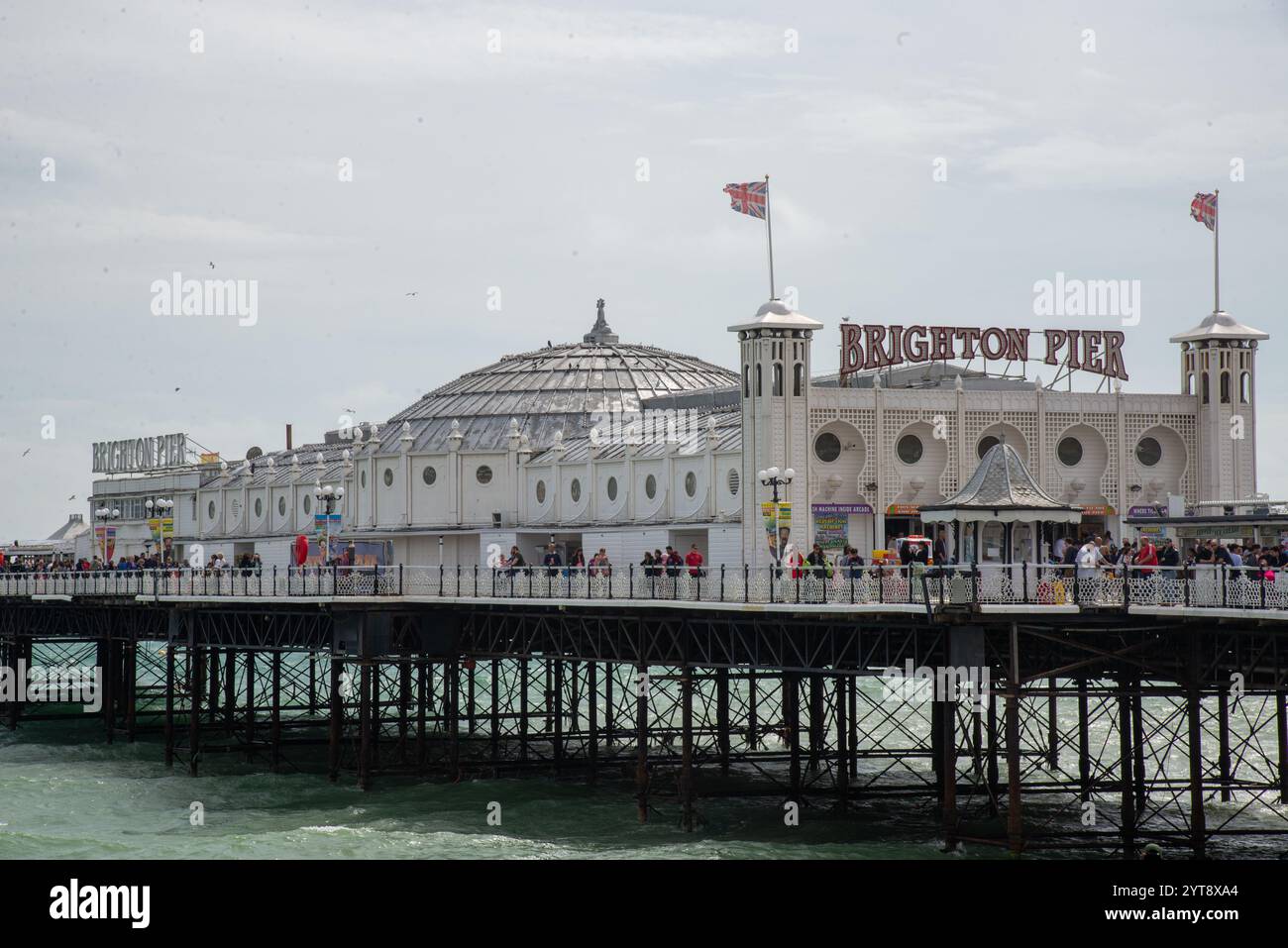Brighton pier landscape hi-res stock photography and images - Alamy
