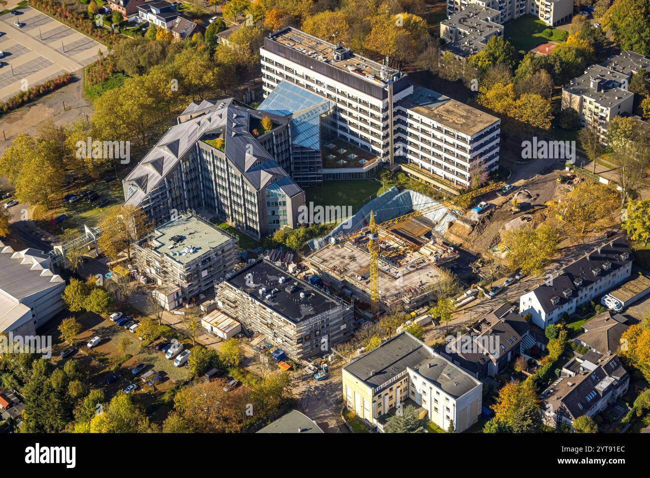 Construction site with new building jobcenter hi-res stock photography ...