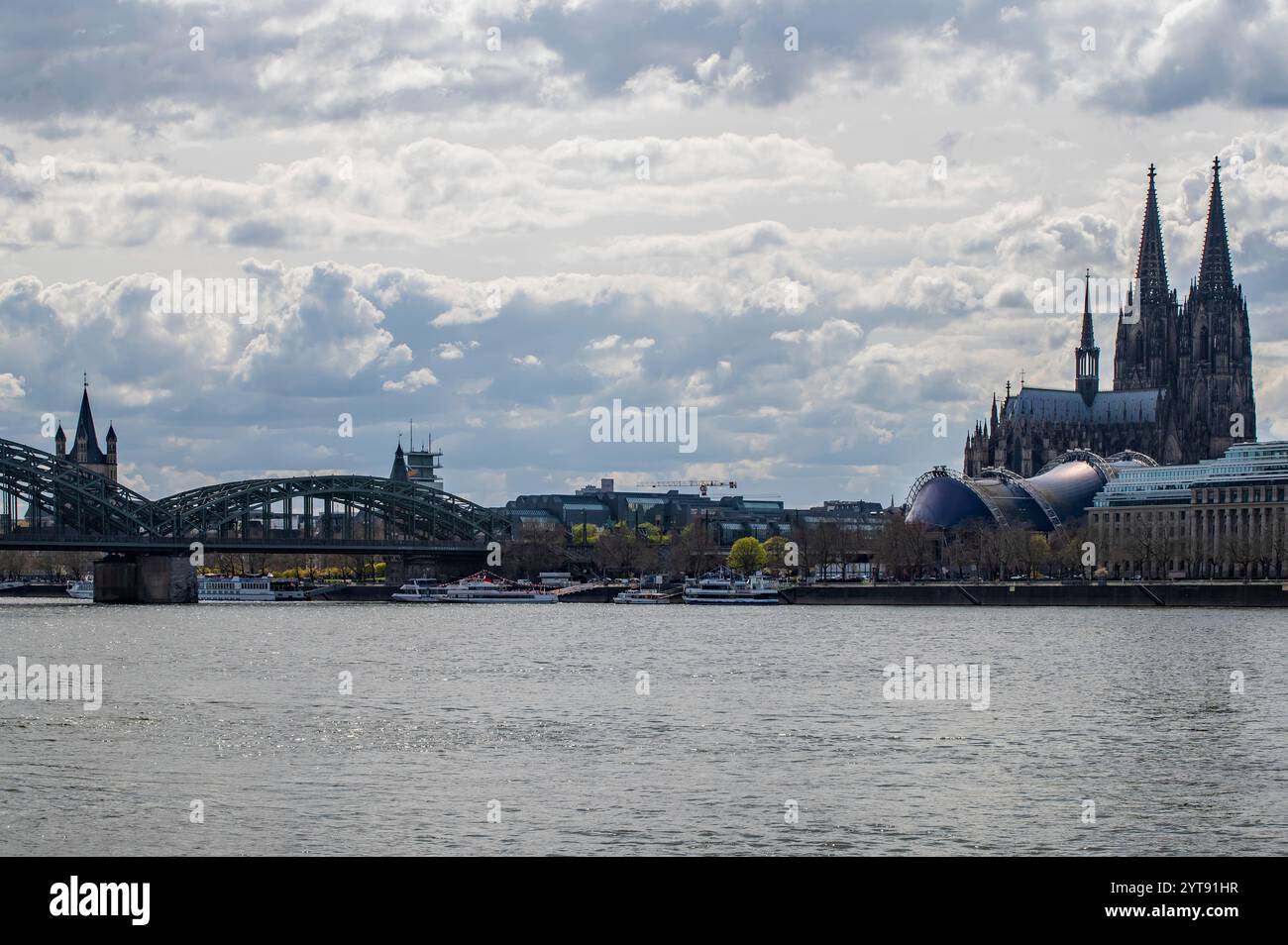 Cologne skyline germany large city hi-res stock photography and images ...