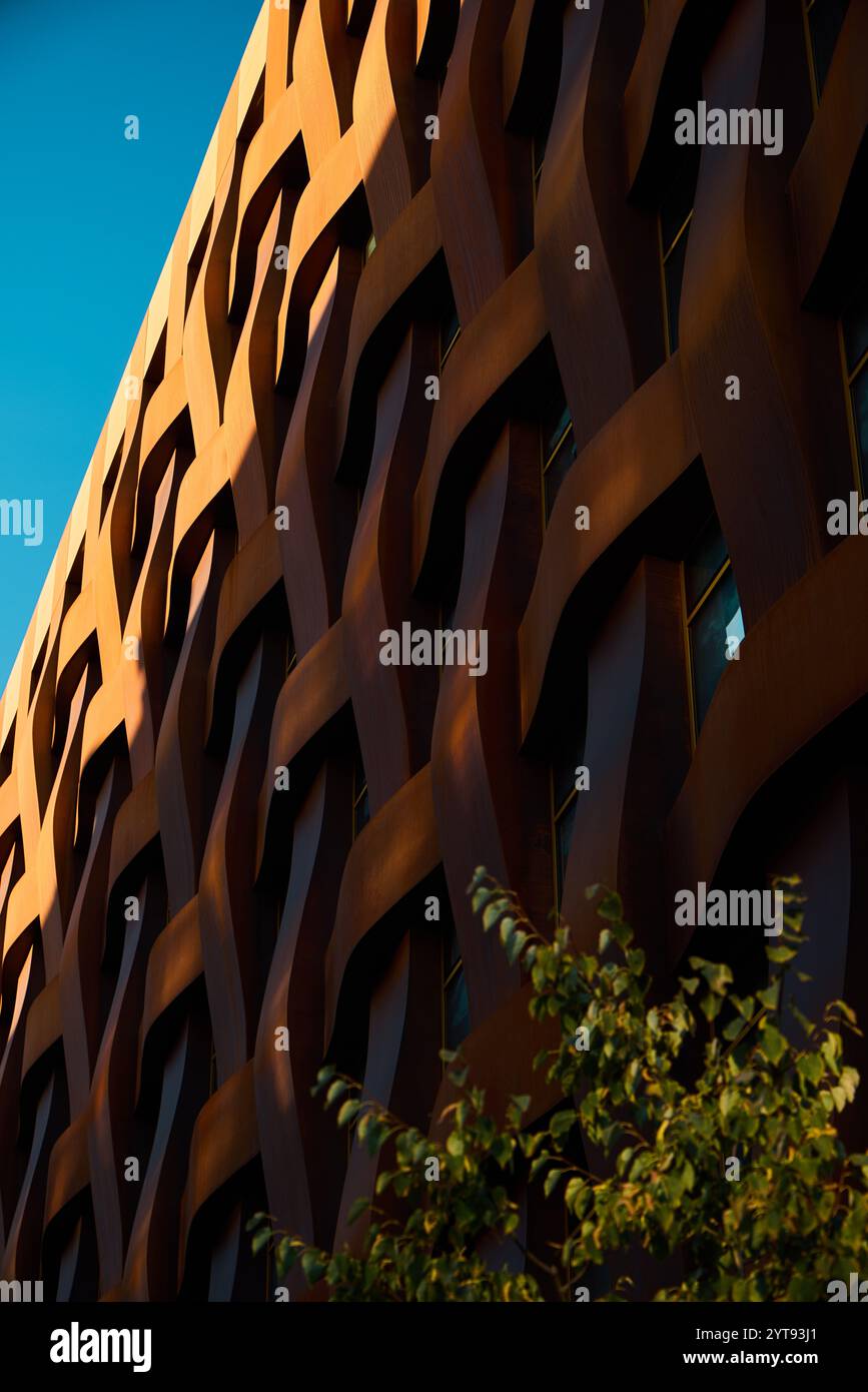 Architectural Design Incorporating Unique Textures and Patterns for ...