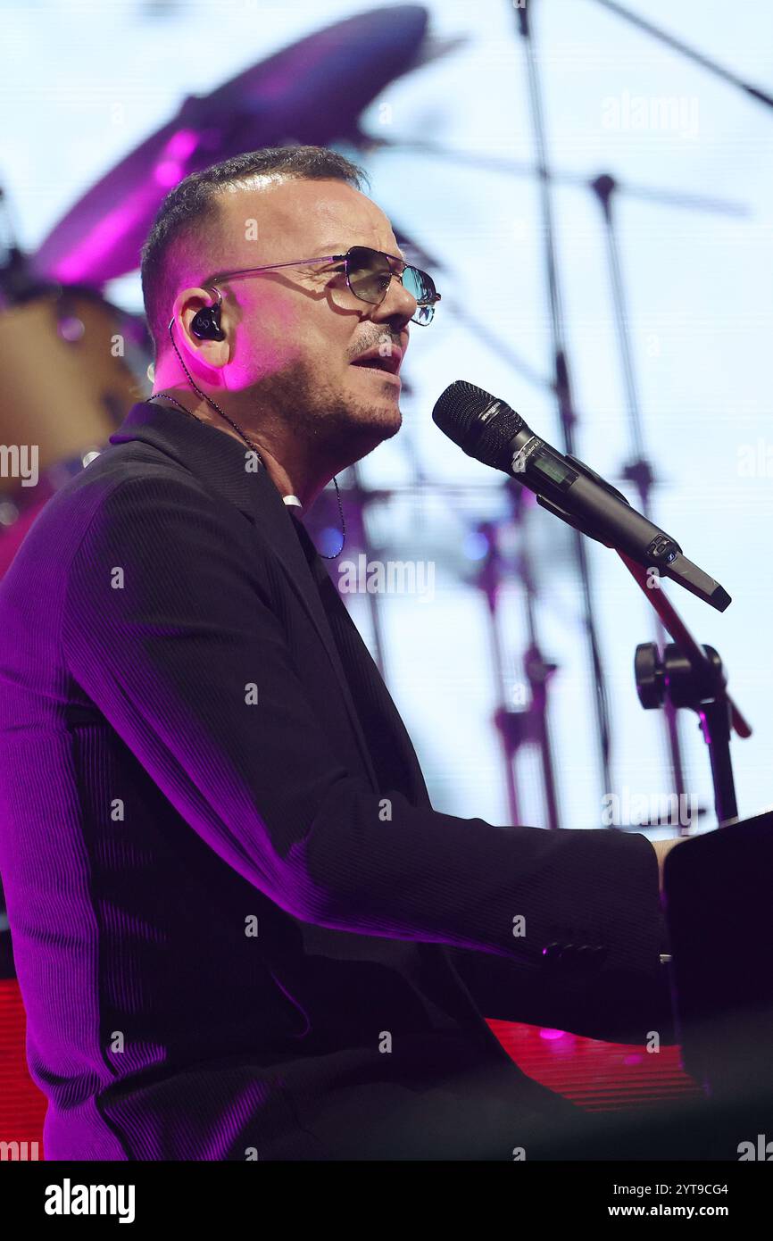 Padua, Italy. 06th Dec, 2024. Gigi D'''alessio -Gigi Palasport Tour ...