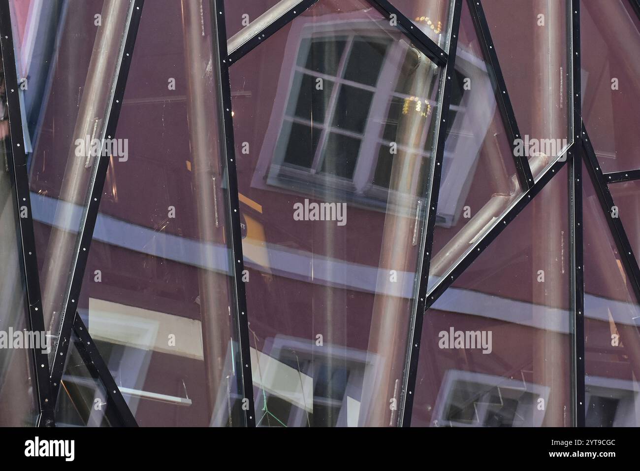 Glass bricks hi-res stock photography and images - Alamy