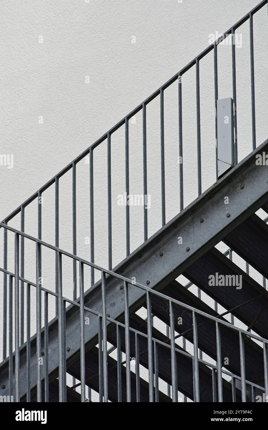 Modern stair rails hi-res stock photography and images - Alamy