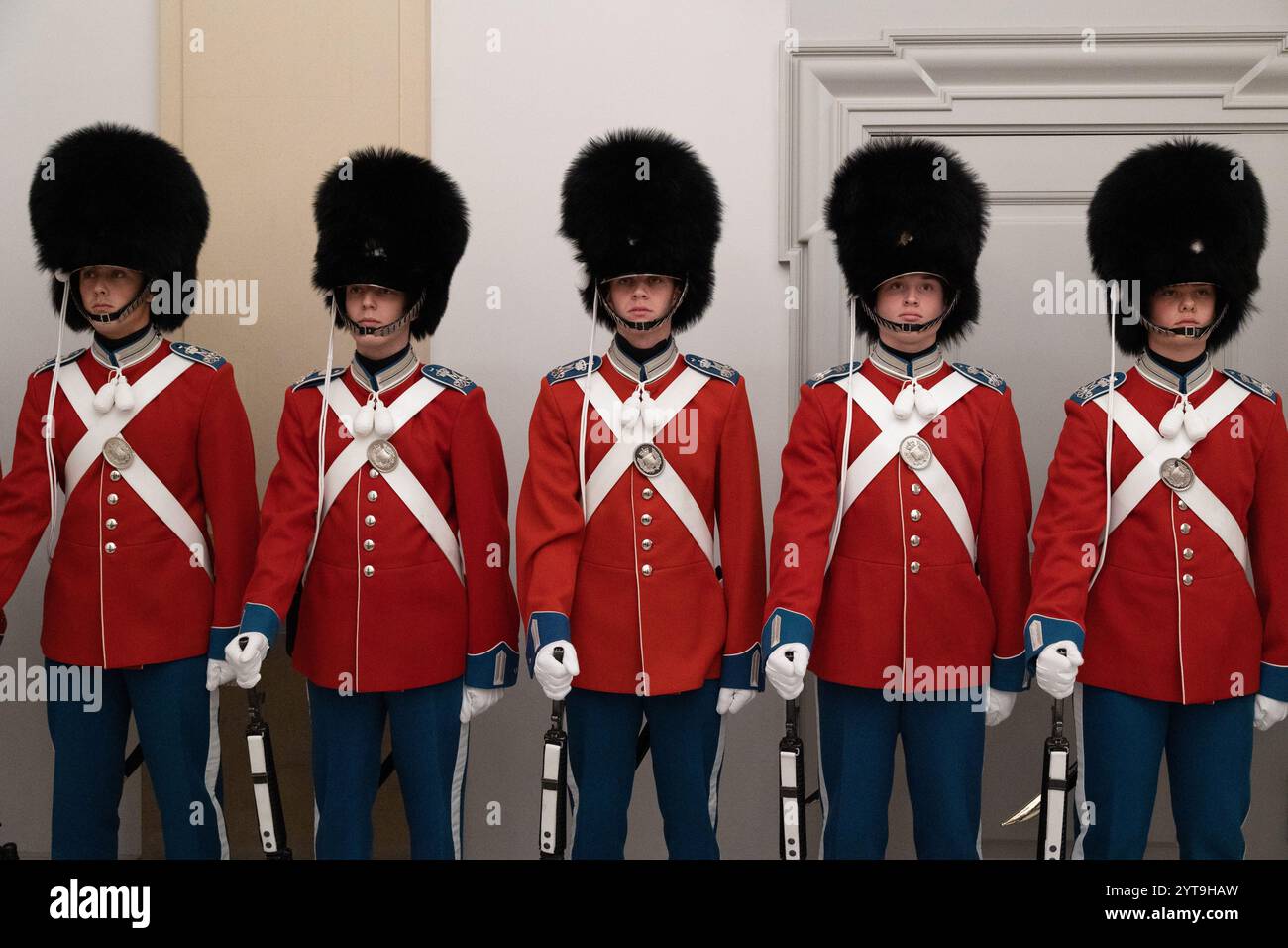 Red gala uniforms hi-res stock photography and images - Alamy