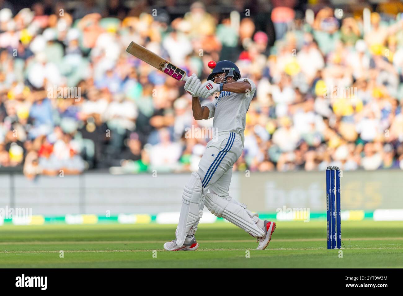 Cricket player kumar reddy hi-res stock photography and images - Alamy