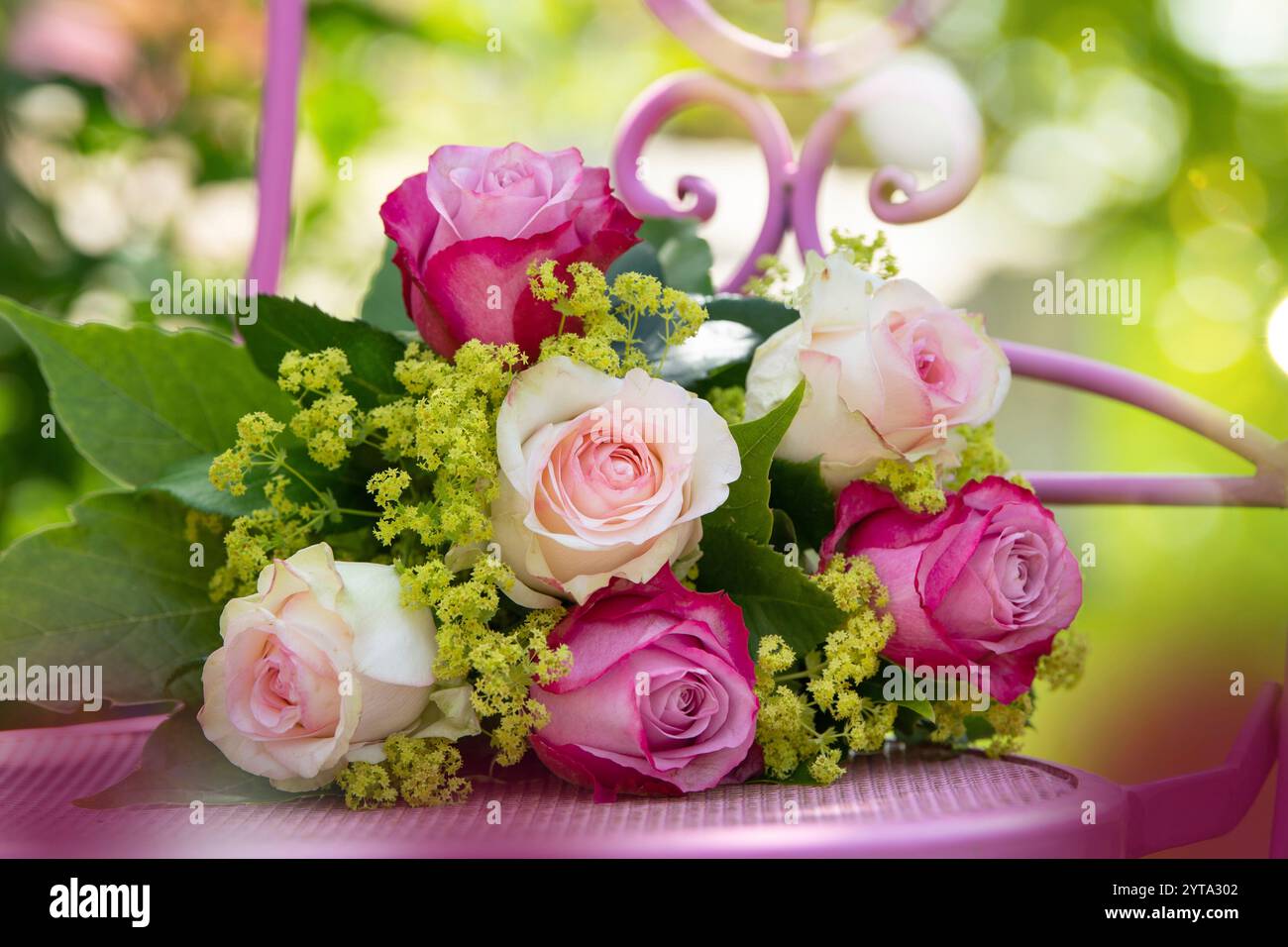 Small bouquet of flowers with roses Stock Photo - Alamy