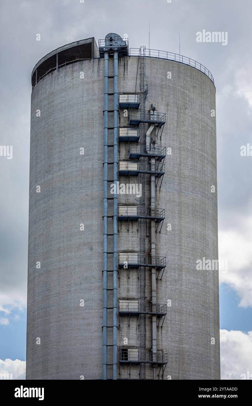 Tower ladder hi-res stock photography and images - Alamy