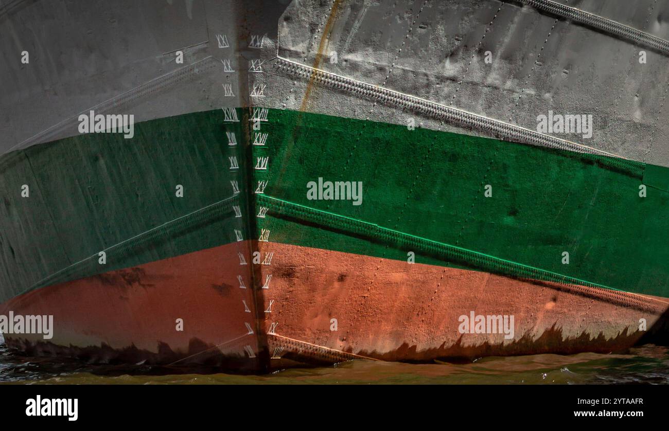 Bow of a historic ship with water depth scale in Roman letters Stock ...