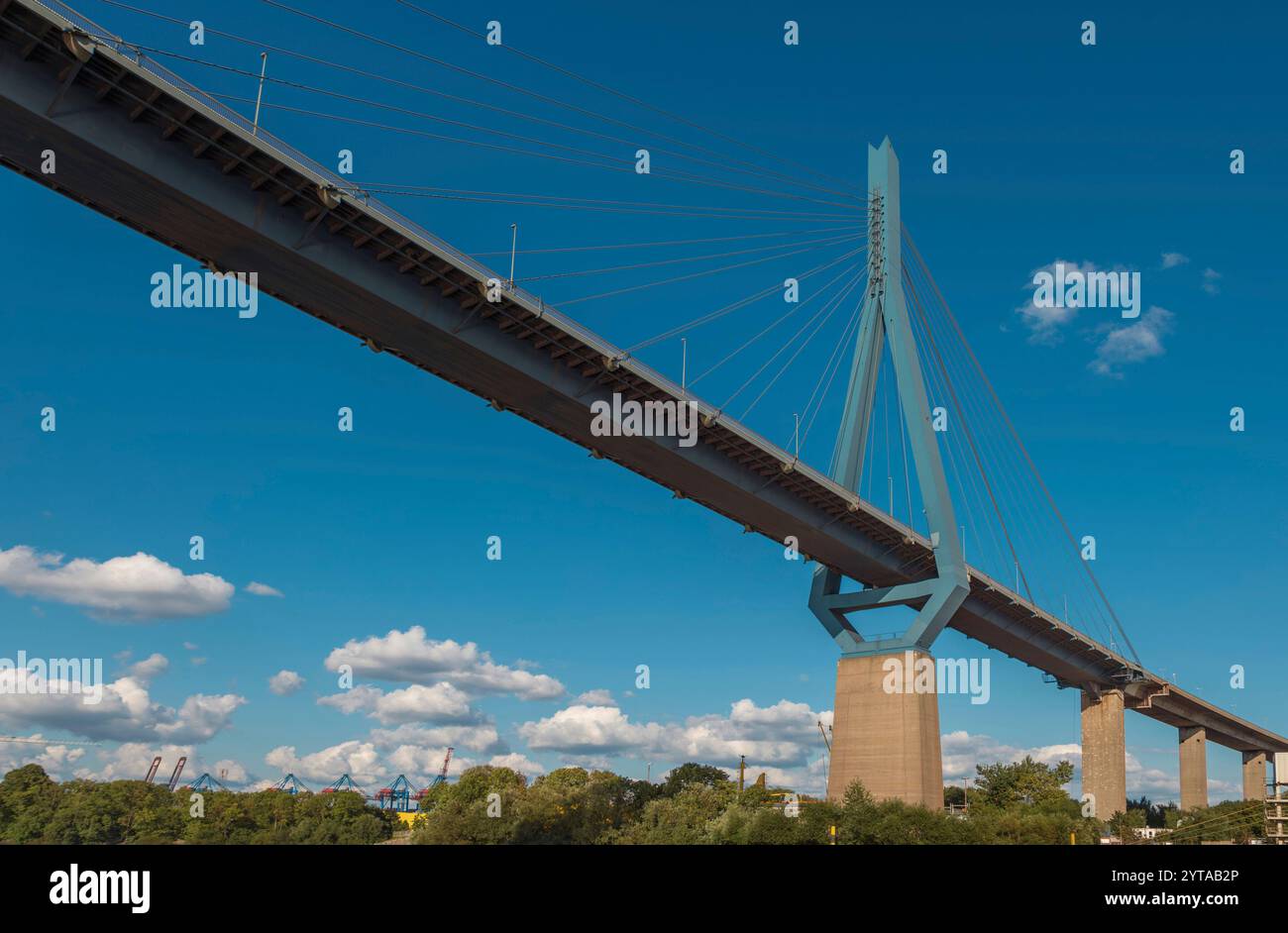 Industrial bridge city port hi-res stock photography and images - Alamy