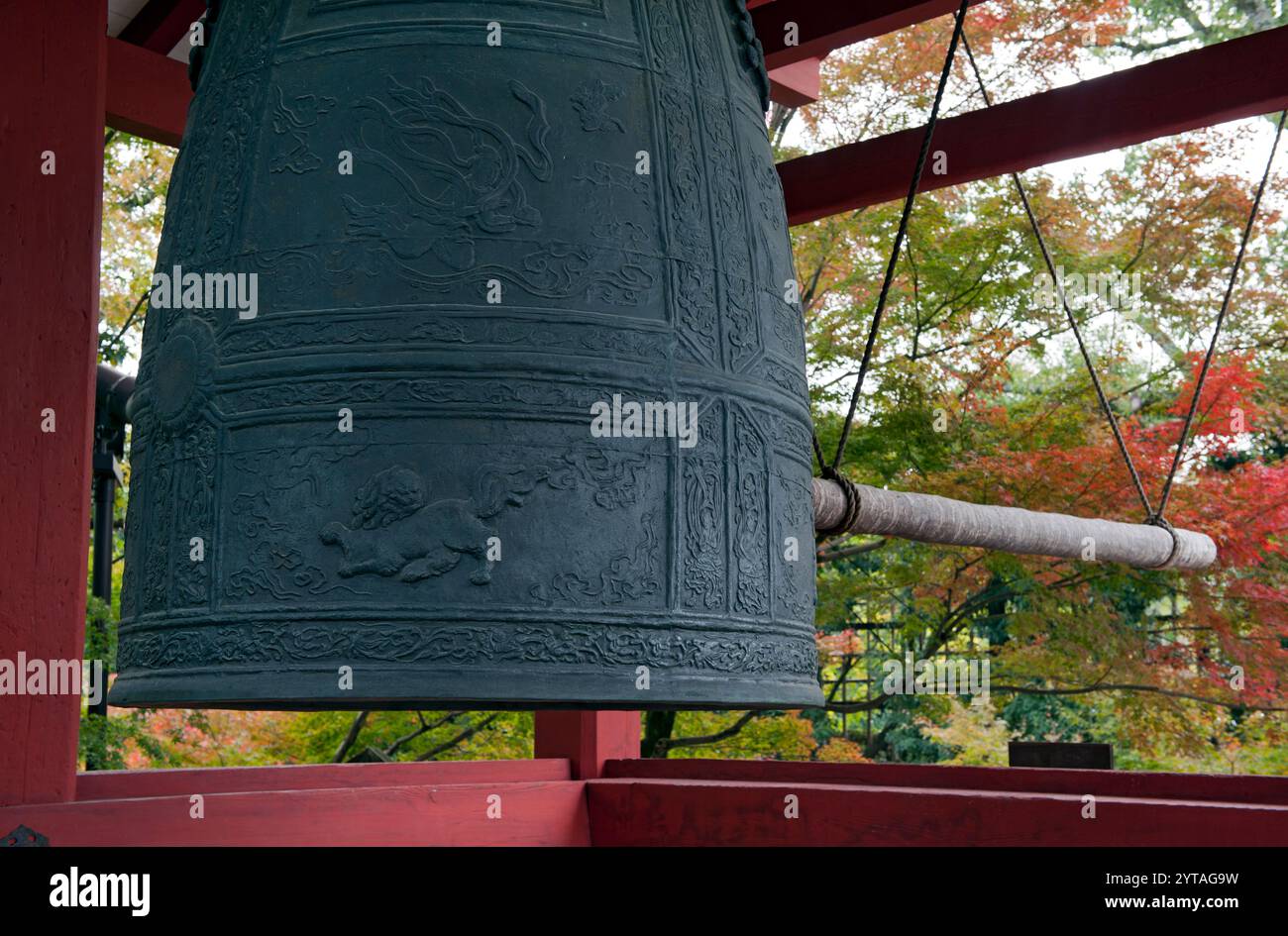 The large bronze Buddhist bell at the Jodo Sect and Tendai Sect Byodoin ...