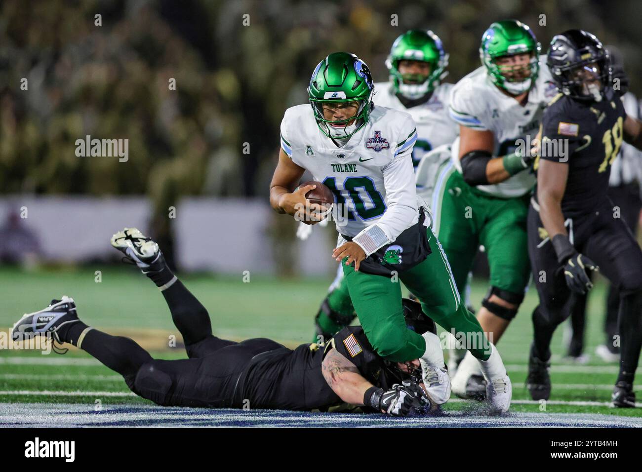 West Point, New York, USA. 6th Dec, 2024. Tulane Green Wave quarterback ...