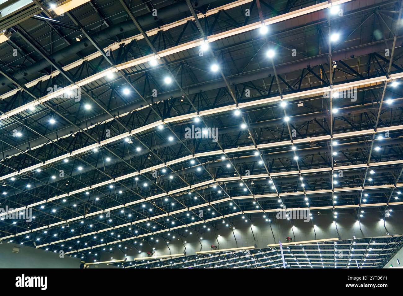 Modern industrial ceiling lights hi-res stock photography and images ...
