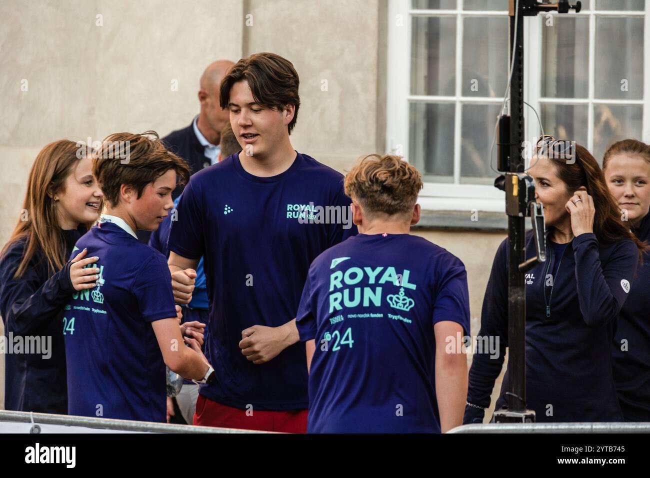 Queen Mary, Princess Josephine and Crown Prince Christian welcome Prince Vincent at the finish ...