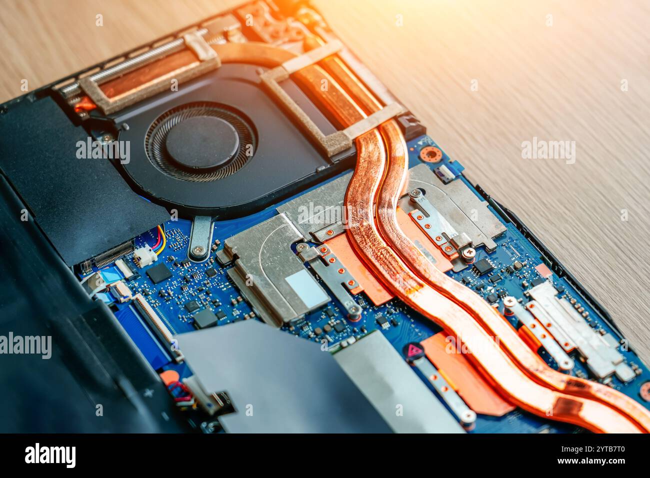 Disassembled laptop after cleaning the cooler system, Reviving ...