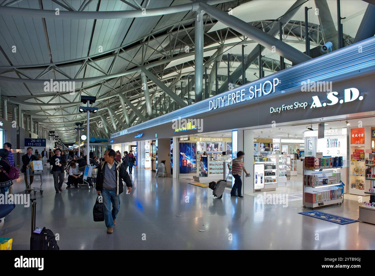 Kansai airport retail shops hi-res stock photography and images - Alamy