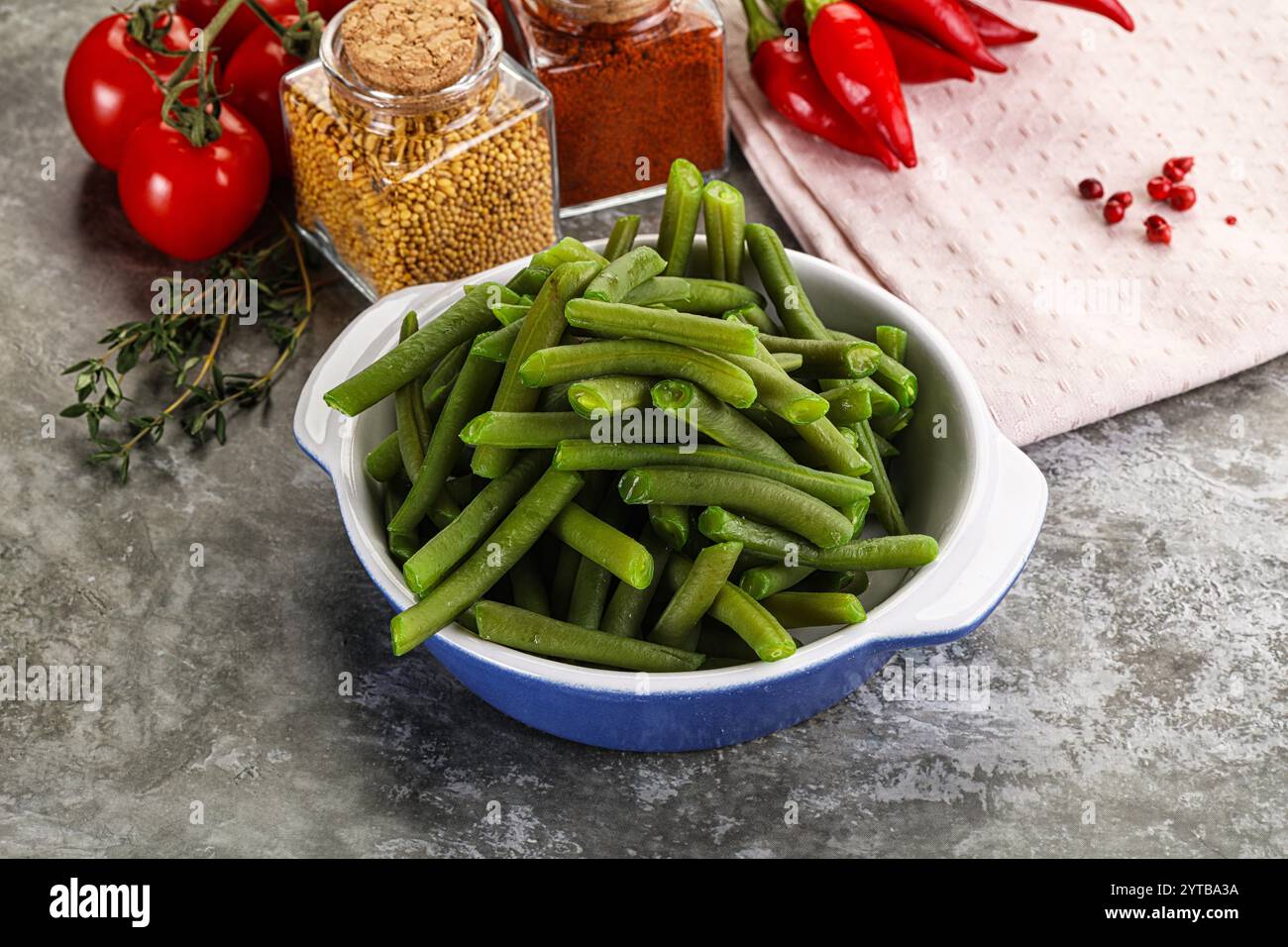 Vegan cuisine - boiled green bean snack Stock Photo - Alamy