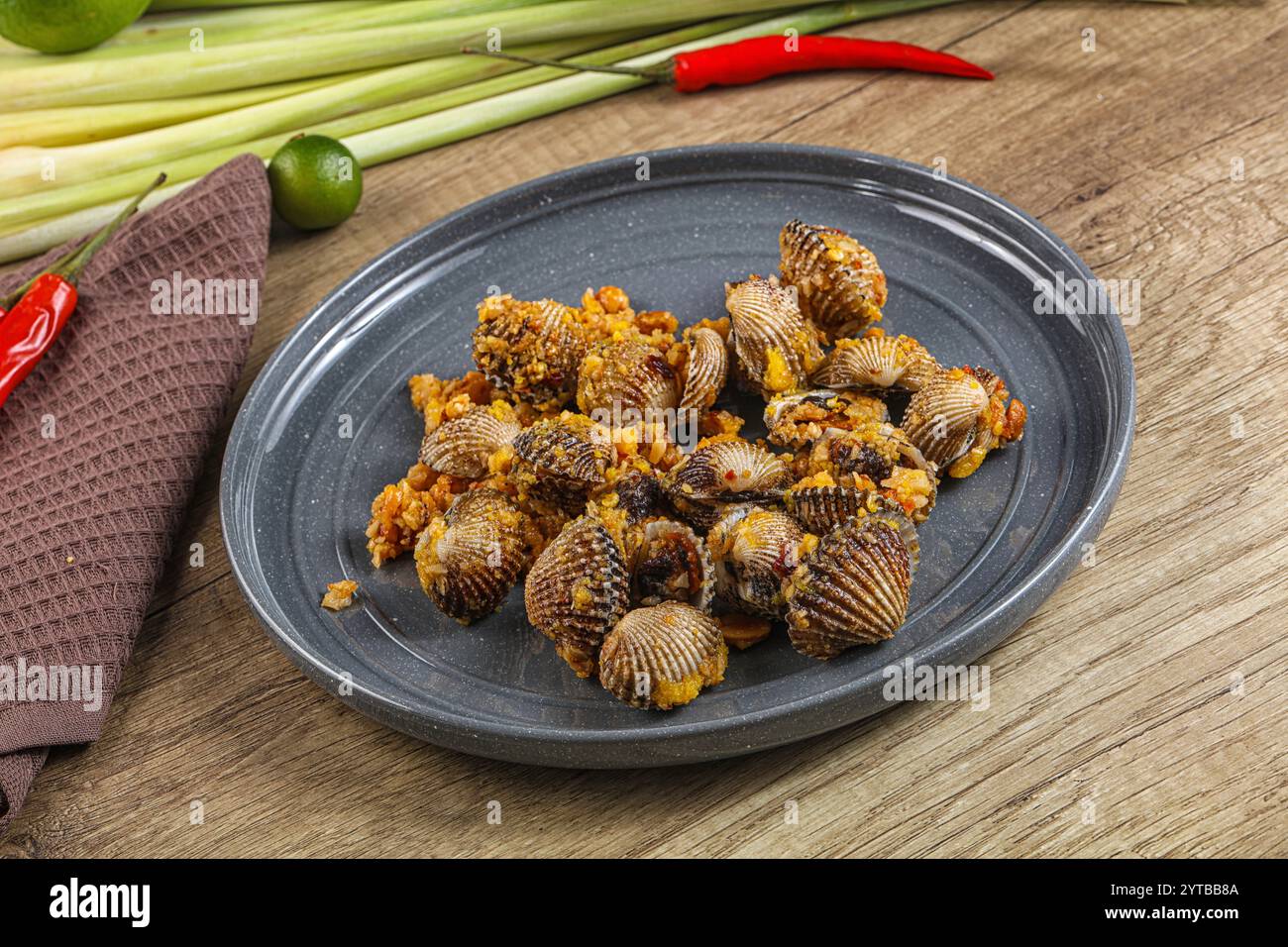Blood Cockle Fried With Garlic and spices Stock Photo - Alamy