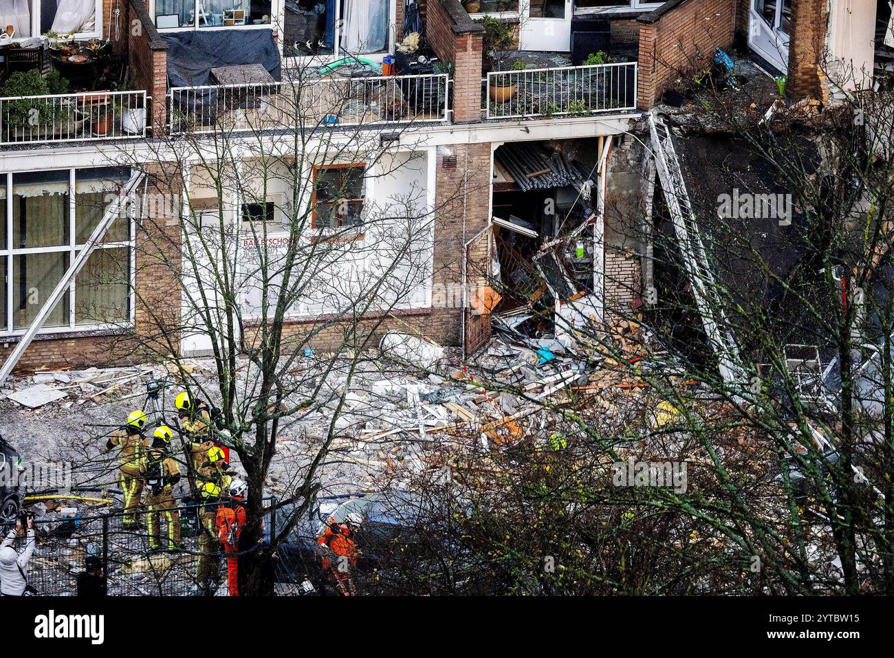 DEN HAAG - An overview from a higher point of the enormous havoc around ...