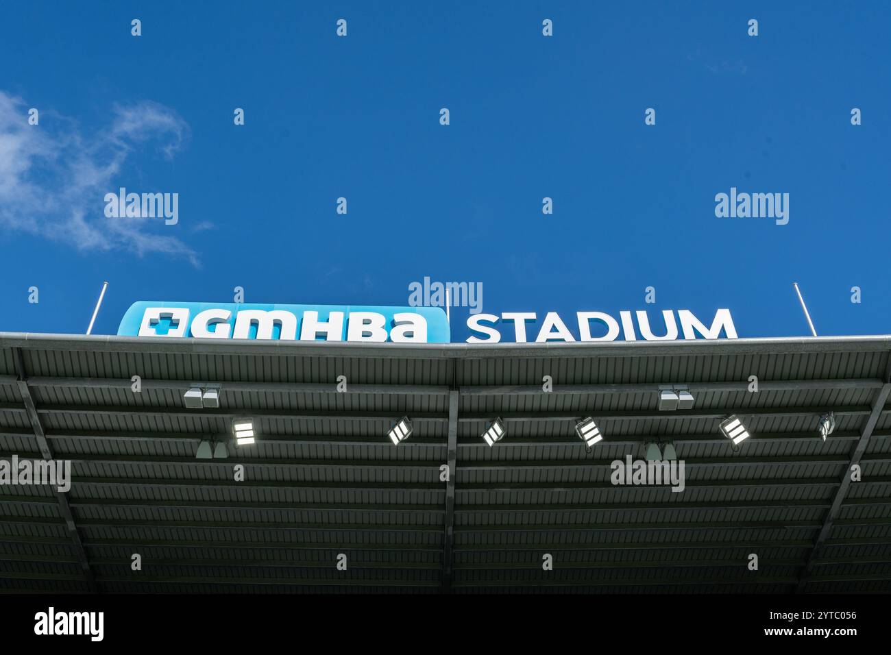 Gmhba stadium hi-res stock photography and images - Alamy