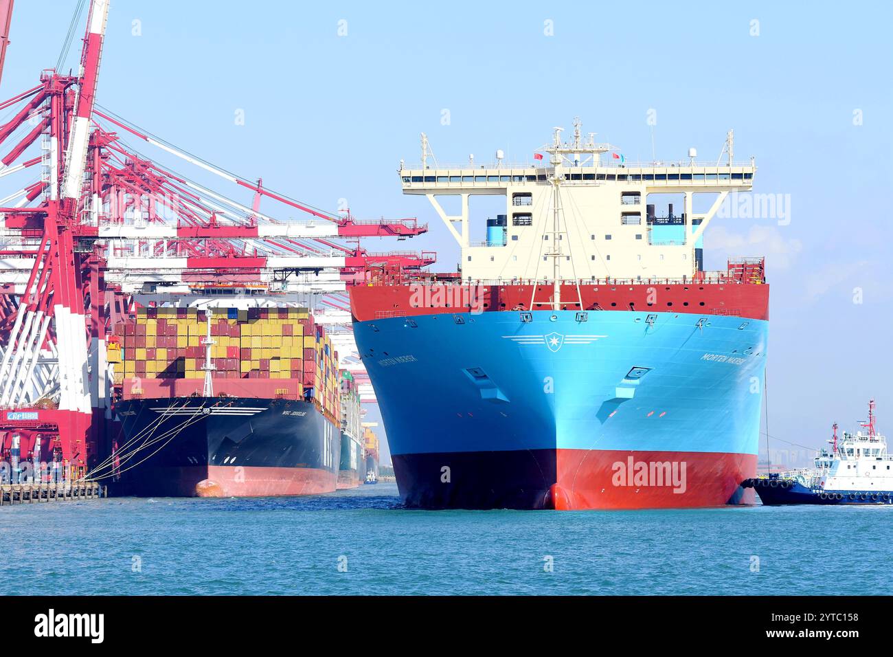 QINGDAO, CHINA - DECEMBER 7, 2024 - A cargo ship berthing at the ...