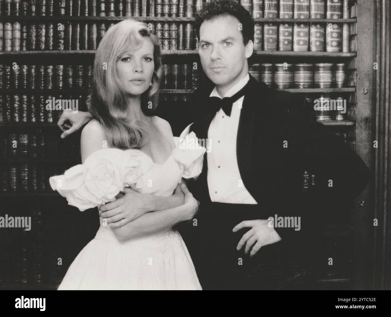 Batman Logo (Warner Bros., 1989). Starring Michael Keaton, Jack ...