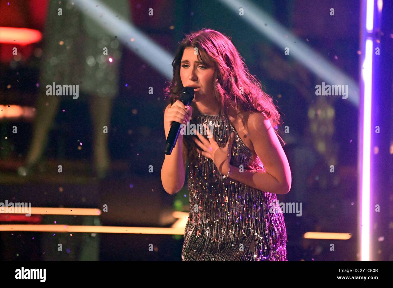Kathrin German im Finale der 14. Staffel der Castingshow The Voice of ...