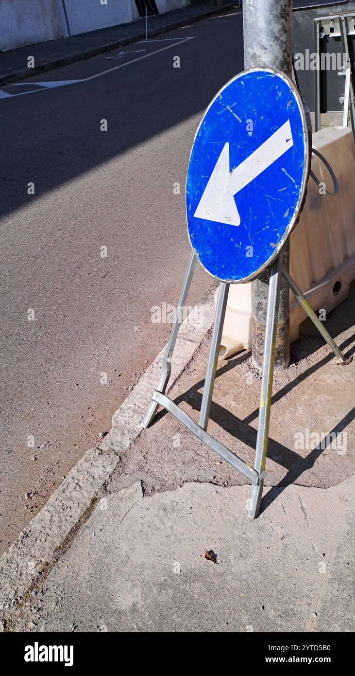 Mandatory left sign hi-res stock photography and images - Alamy