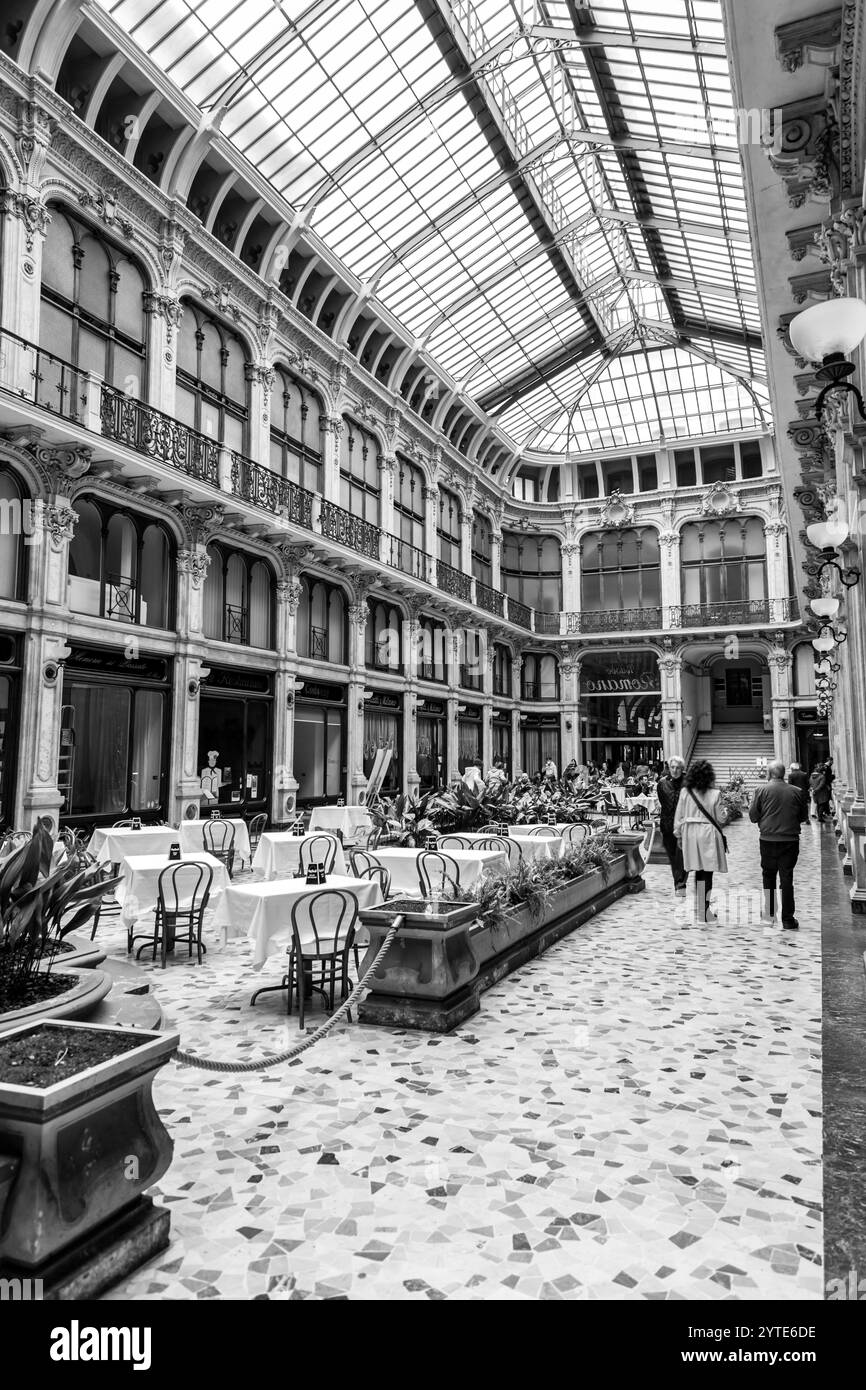 Italy shopping center Black and White Stock Photos & Images - Alamy