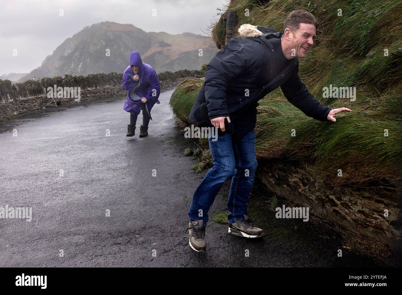 90mph winds hi-res stock photography and images - Alamy