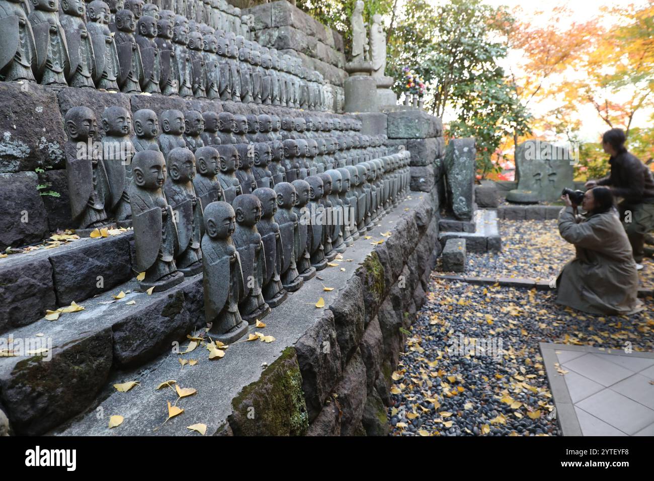 Jizoson dieties (1,000 Jizo) enshrined around the Jizo-do Hall ...