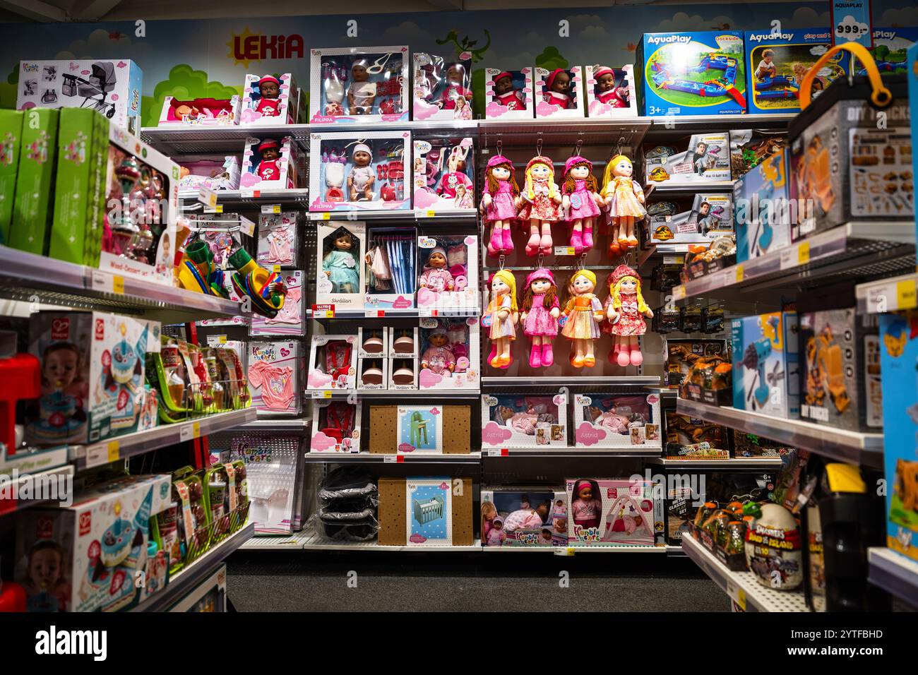 Christmas shopping during Friday afternoon, Linköping, Sweden. In the ...