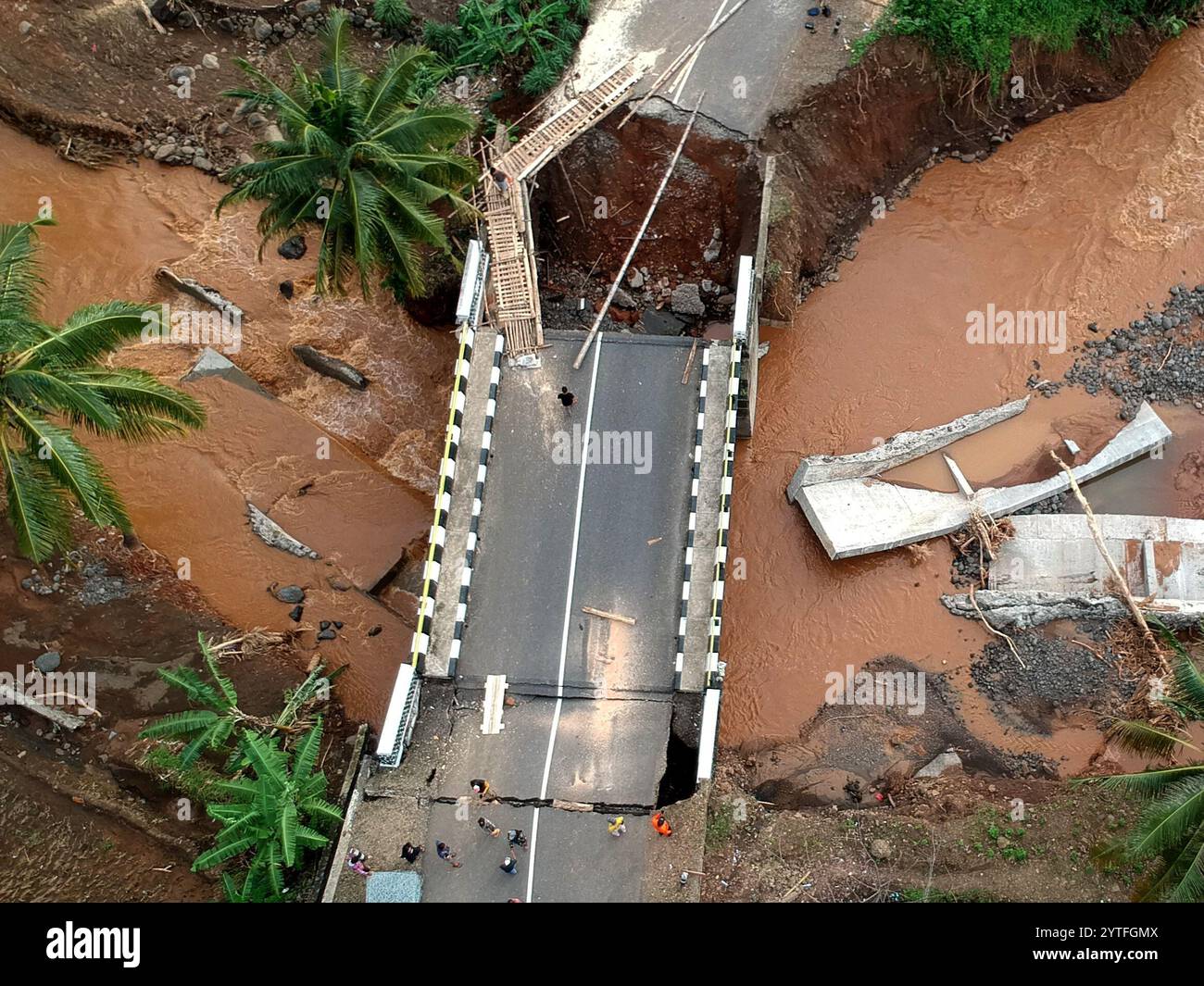 Sukabumi. 7th Dec, 2024. An aerial drone photo taken on Dec. 7, 2024 ...