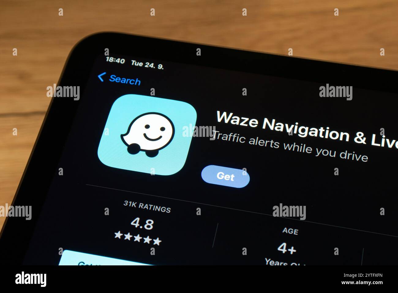 Waze icon hi-res stock photography and images - Alamy
