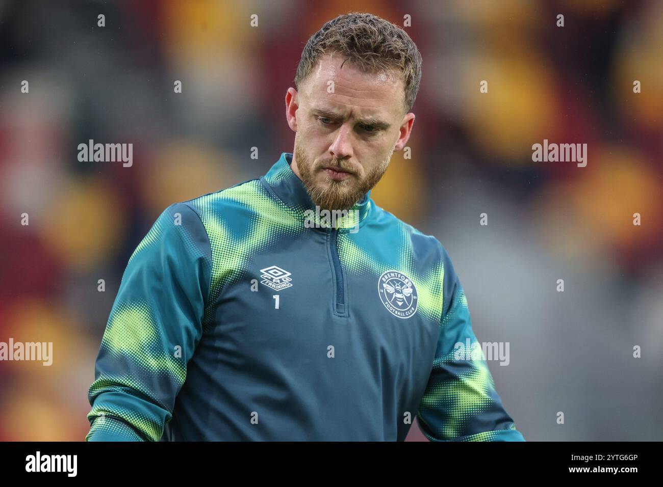 Mark Flekken of Brentford in the pregame warmup session during the ...